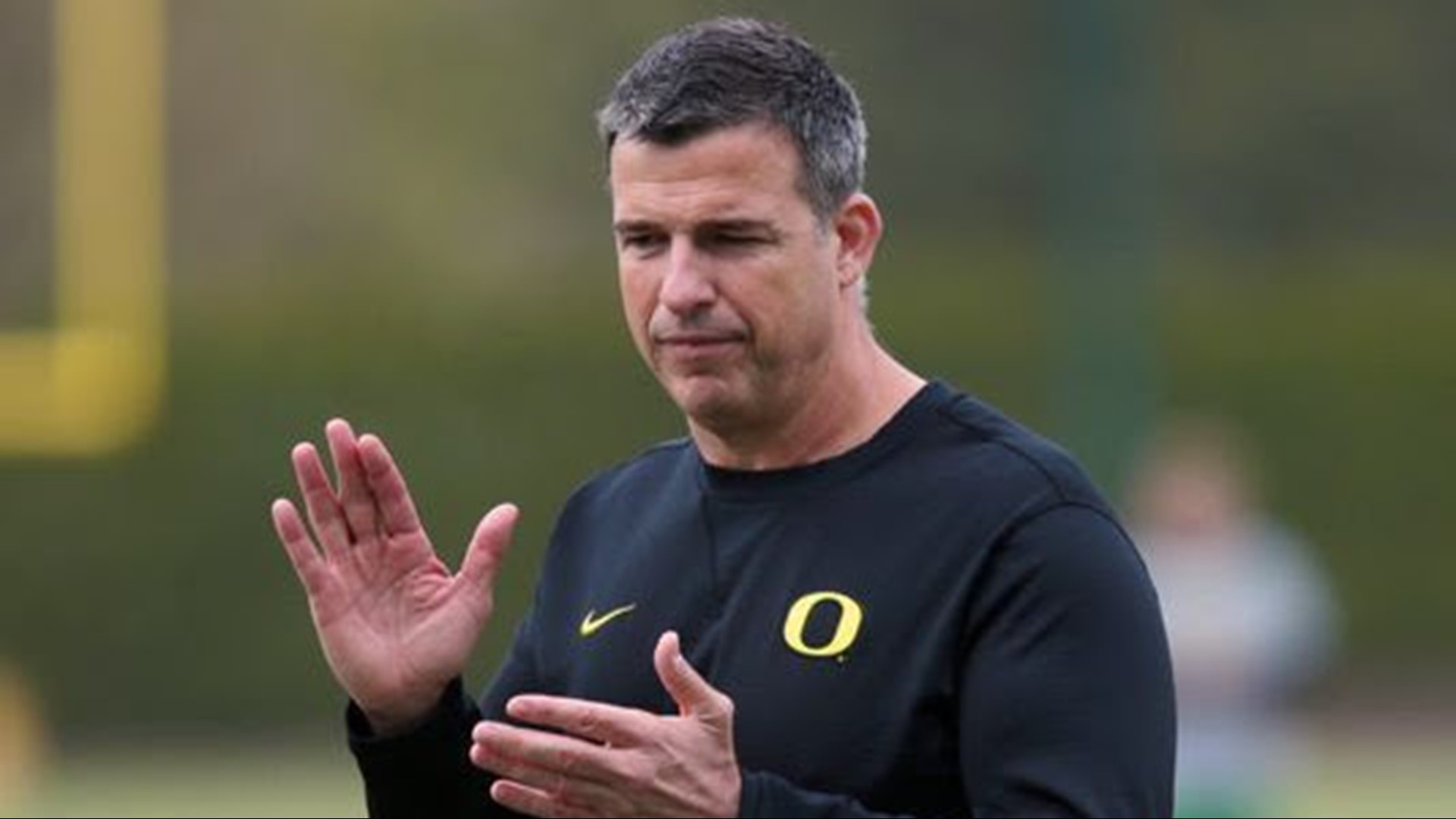 Oregon Ducks football coach Mario Cristobal agree to contract | kgw.com