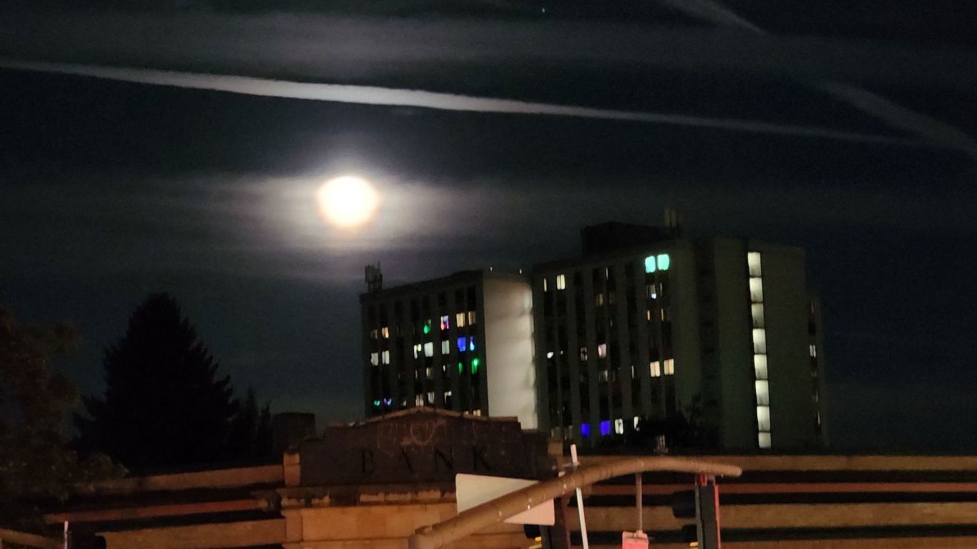PHOTOS: Blue supermoon see from the Northwest | kgw.com