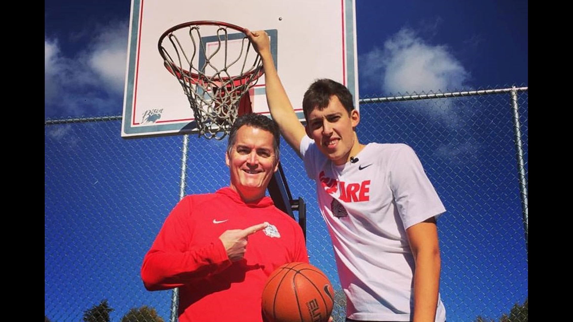 Photos: KGW anchor Joe Donlon through the years | kgw.com