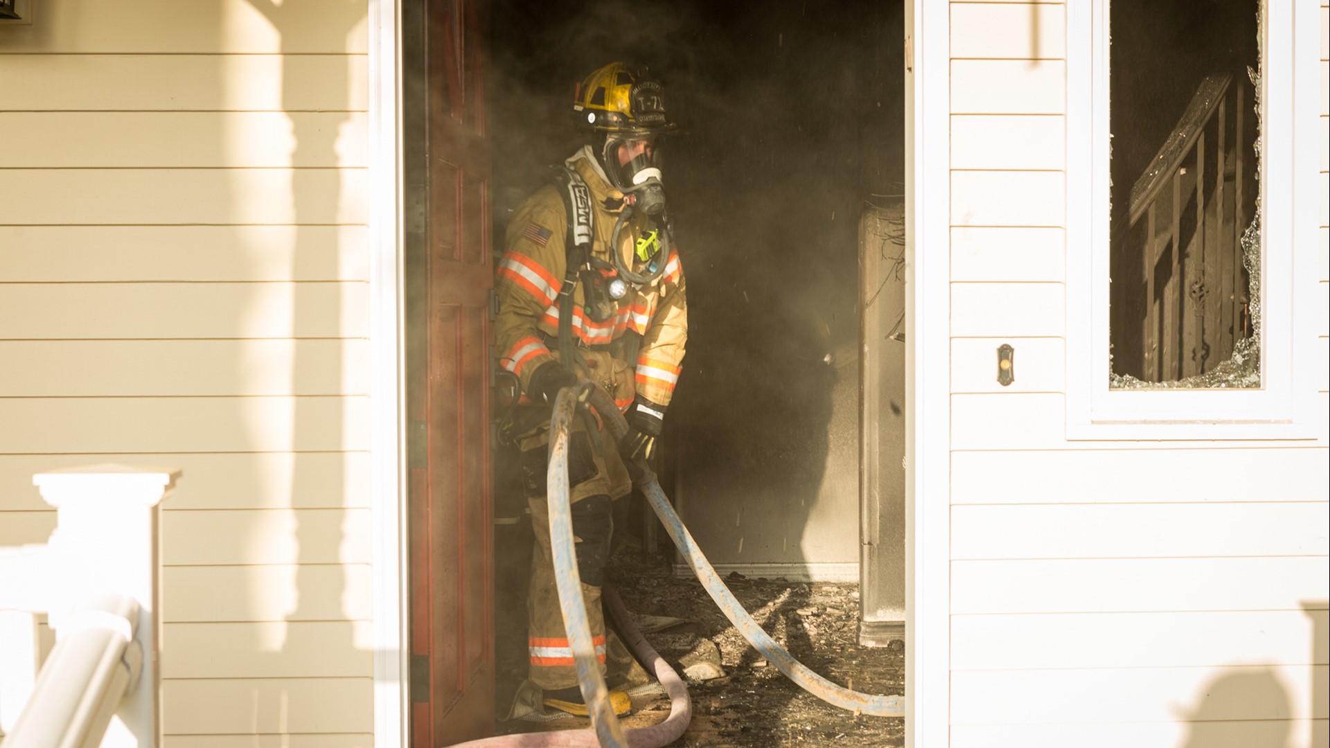 Firefighter injured while battling blaze at house near Boring | kgw.com