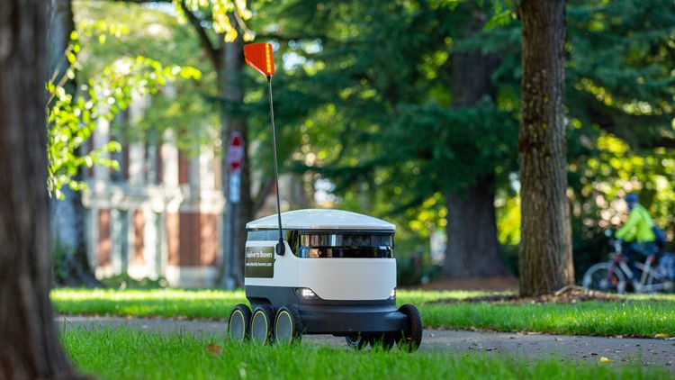 Oregon State University uses robots to deliver food | kgw.com
