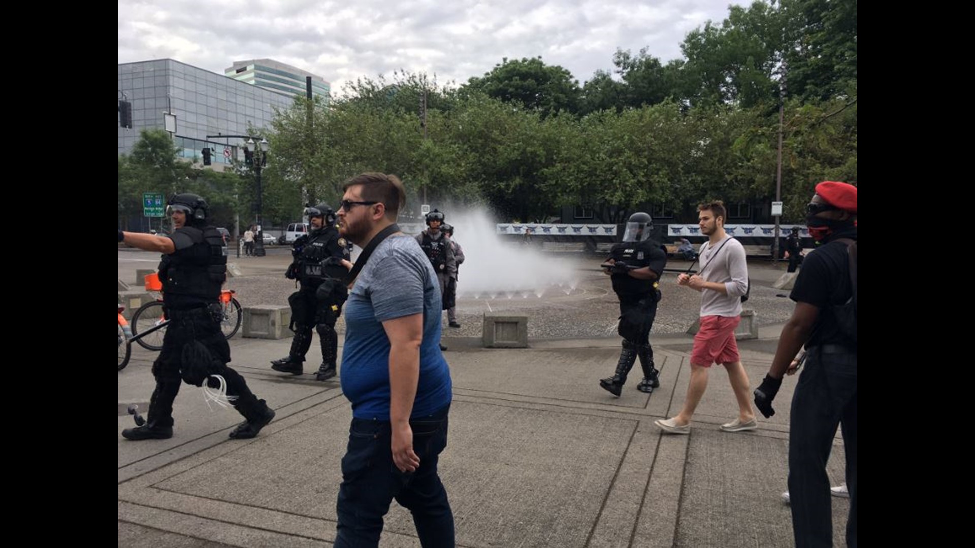 Four arrested at Sunday afternoon protests in downtown Portland | kgw.com