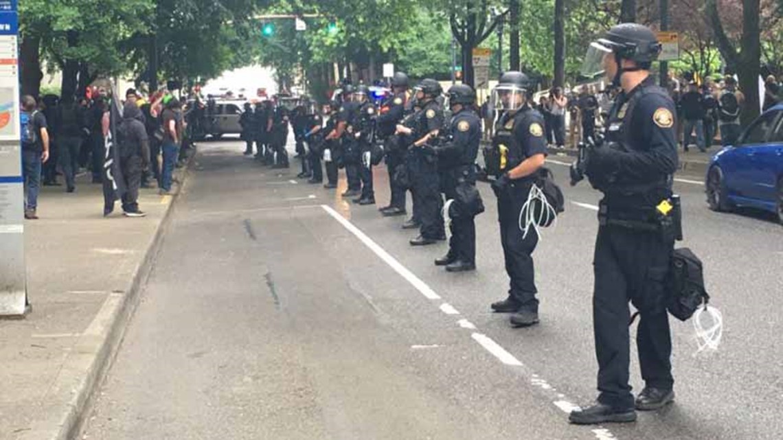 Four arrested at Sunday afternoon protests in downtown Portland | kgw.com