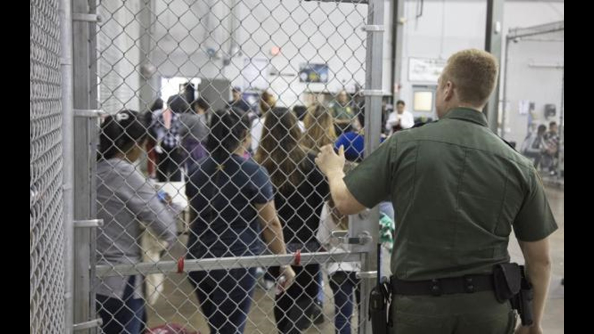 PHOTOS: Inside immigration holding facilities on the Texas-Mexico ...