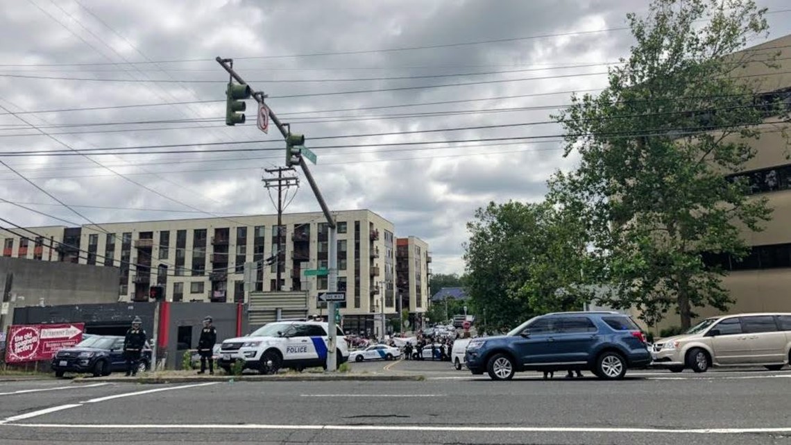 ICE resumes normal operations in Portland as protest continues | kgw.com