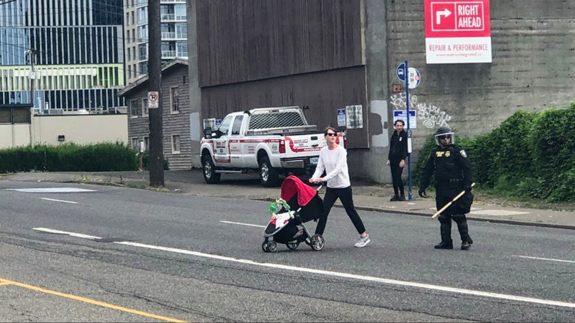 ICE resumes normal operations in Portland as protest continues | kgw.com