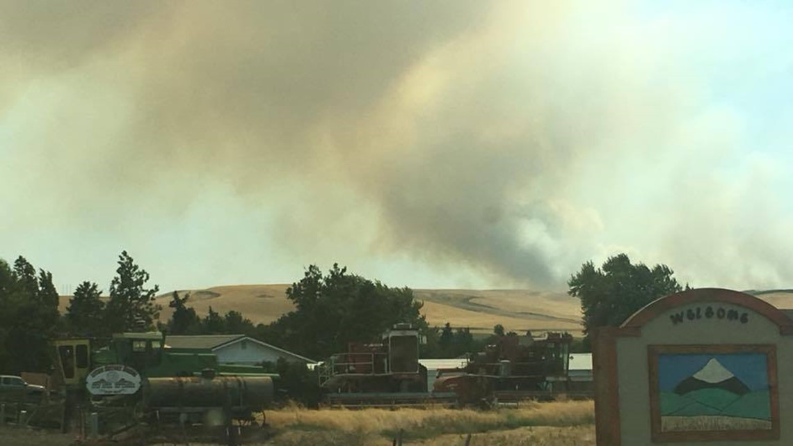 Photos: Wildfire burns near Dufur | kgw.com