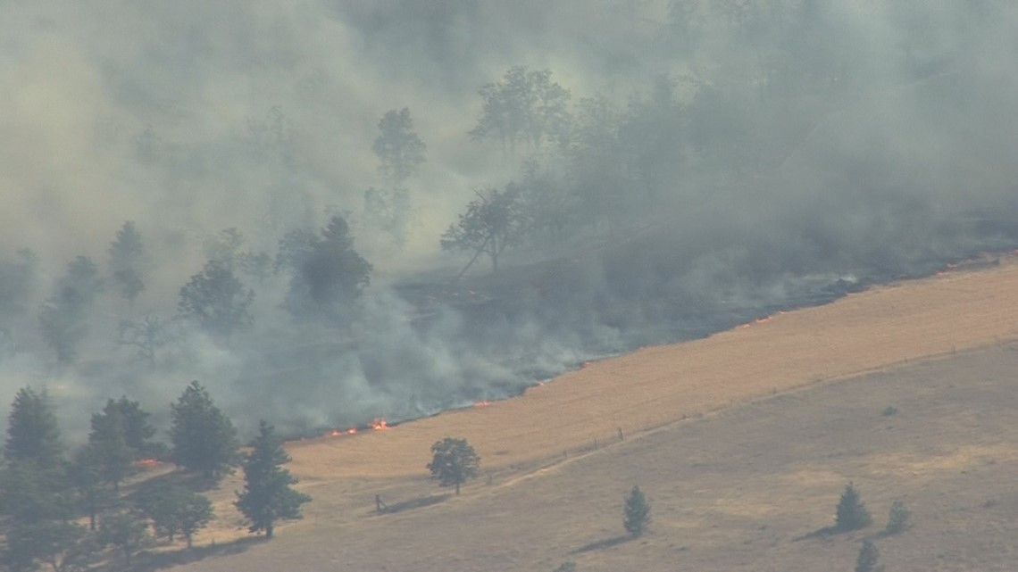 Photos: Wildfire burns near Dufur | kgw.com