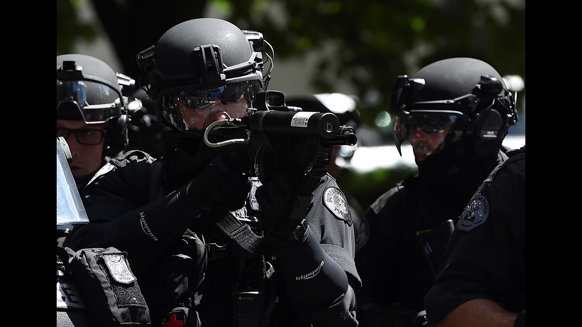 Photos: Patriot Prayer rally, counter-protest in Portland | kgw.com