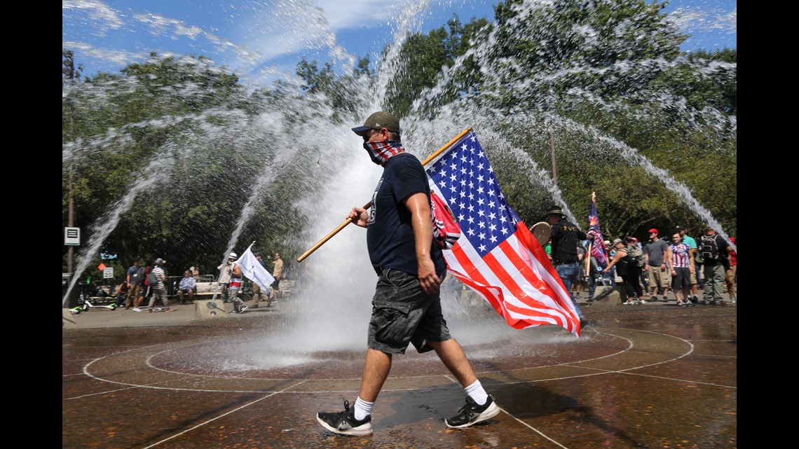Photos: Patriot Prayer rally, counter-protest in Portland | kgw.com