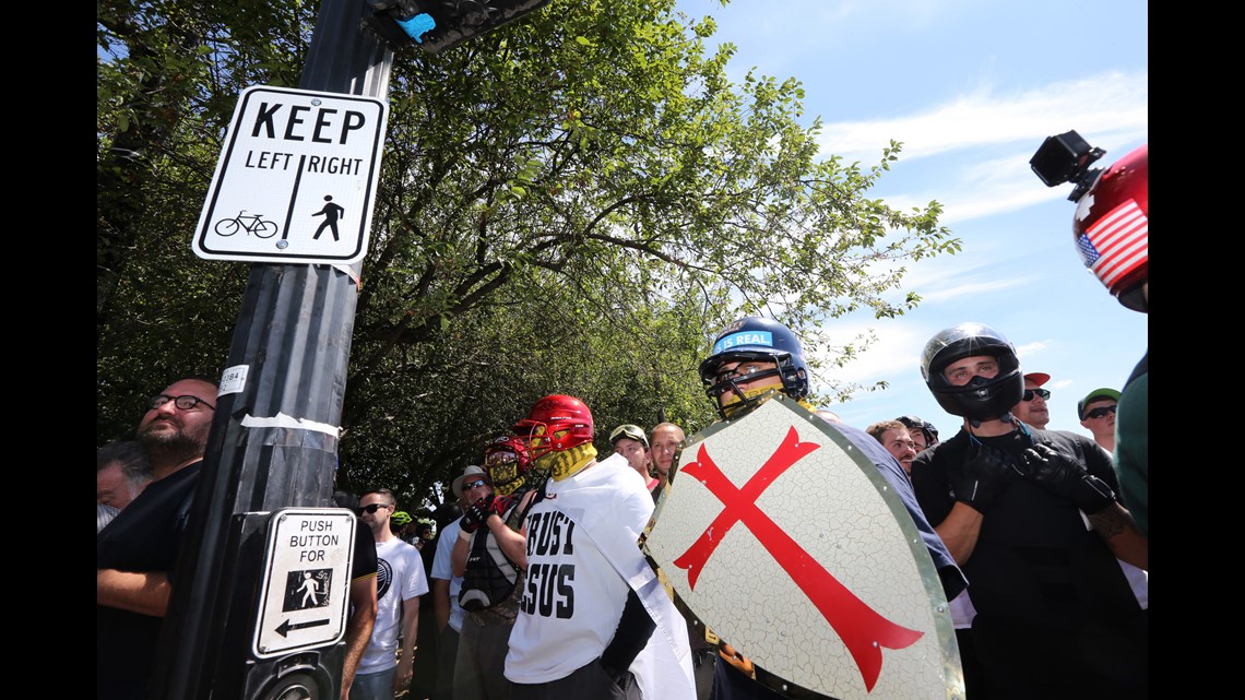 Photos: Patriot Prayer rally, counter-protest in Portland | kgw.com