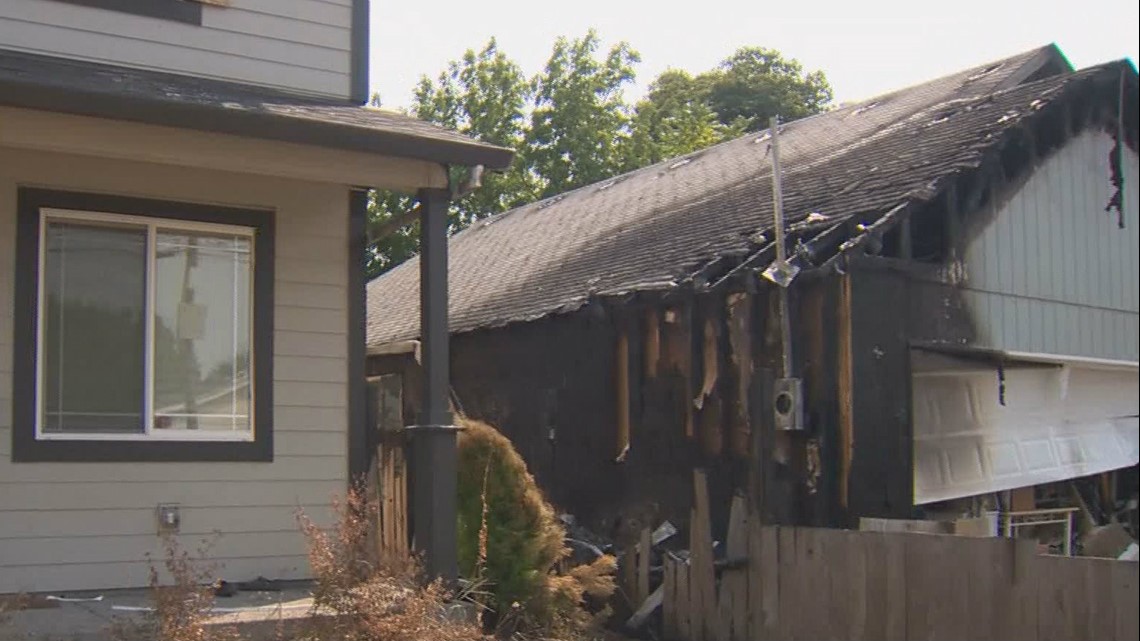 Fireworks cause fire that damaged SE Portland homes, investigators say ...