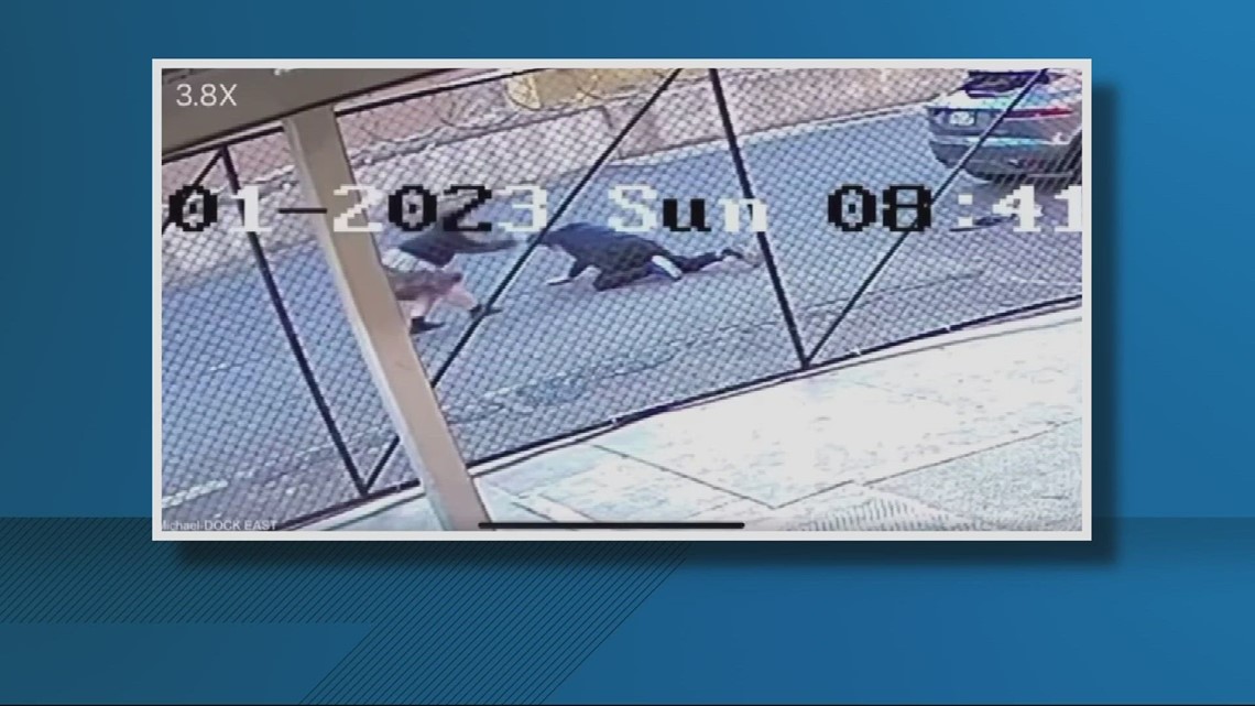 Group hires security guards in an effort to improve Portland's Central ...