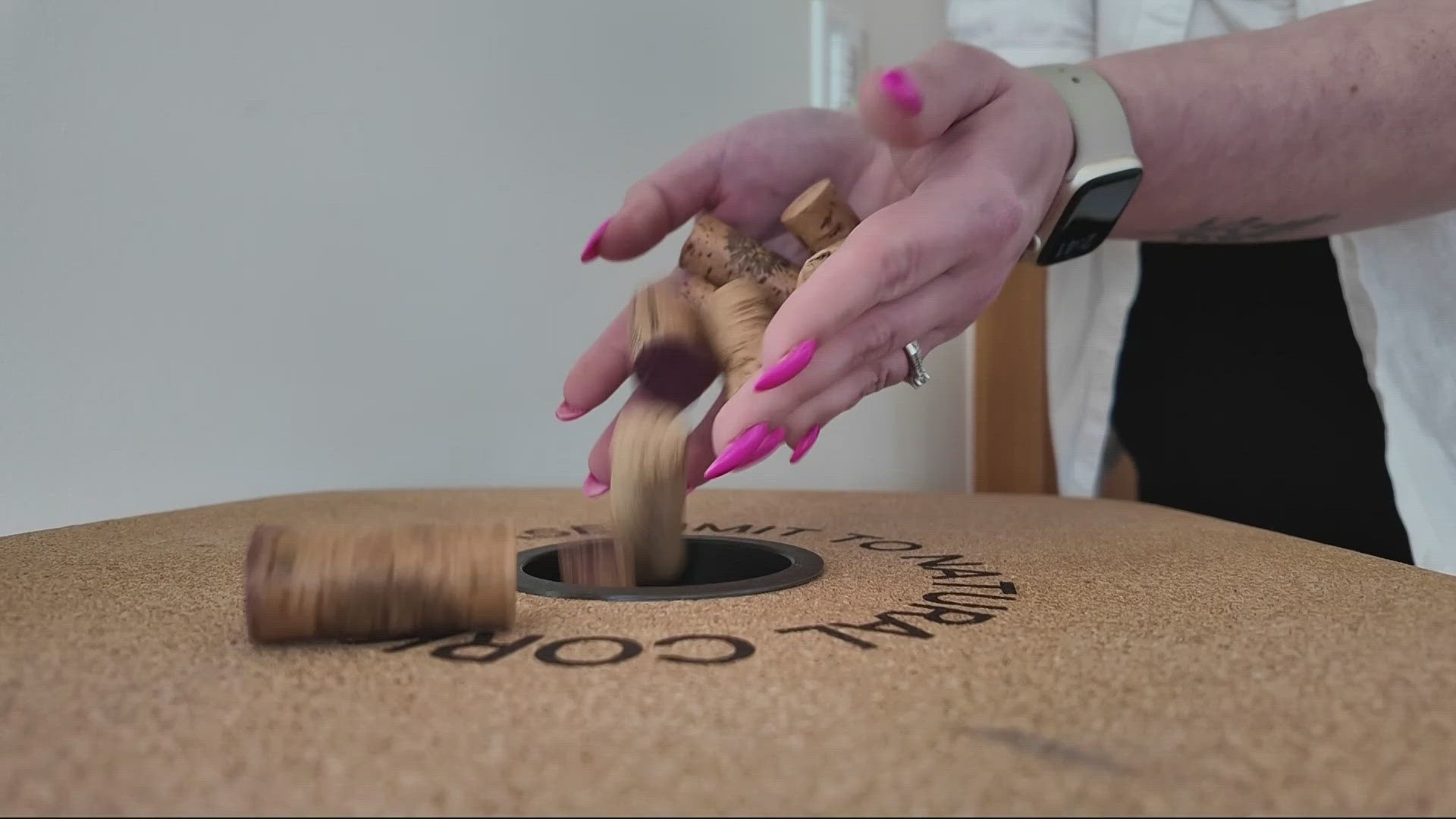 Oregon winery helps breathe new life into used corks | kgw.com