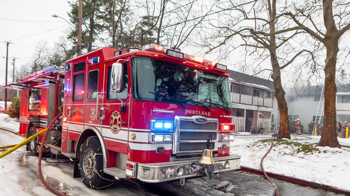 Person critically burned in SE Portland apartment fire | kgw.com