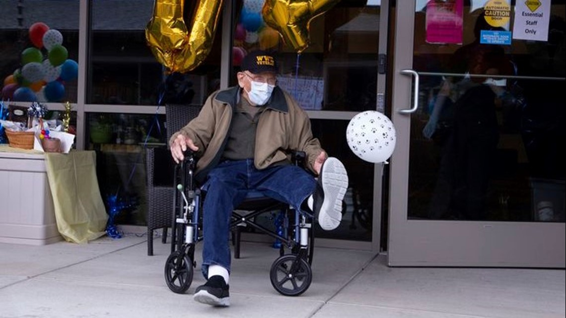 Oregon veteran survives coronavirus, celebrates 104th birthday | kgw.com