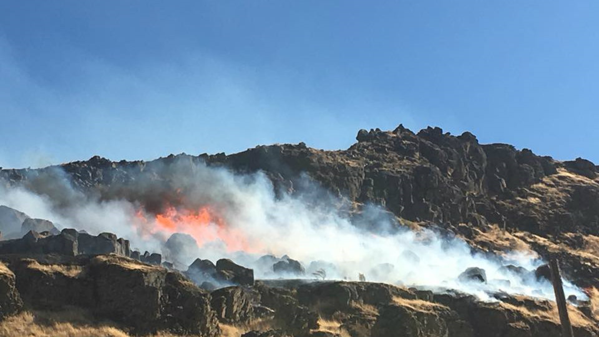 Wildfire in Columbia Gorge now 100 percent contained | kgw.com
