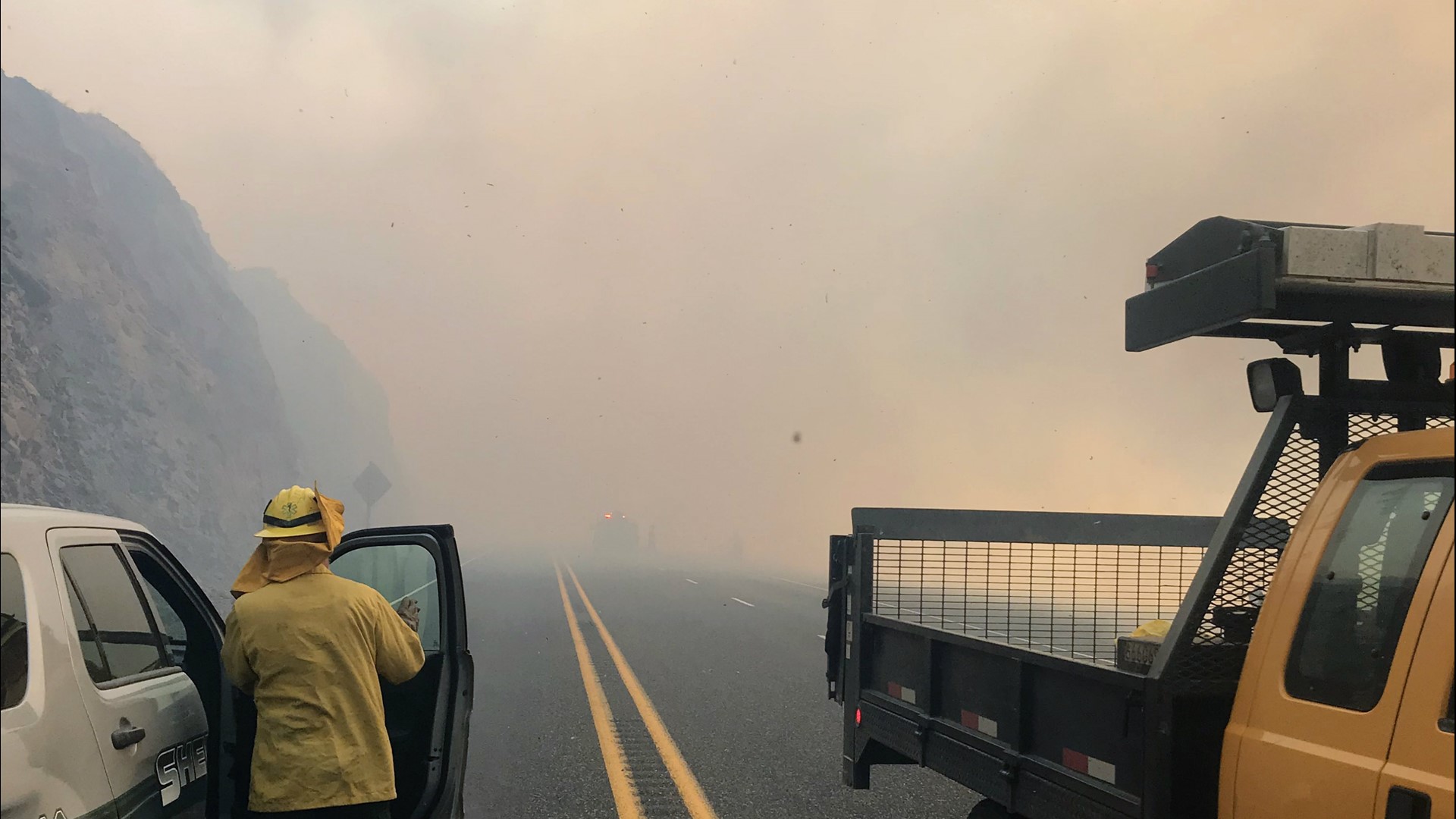Wildfire in Columbia Gorge now 100 percent contained | kgw.com