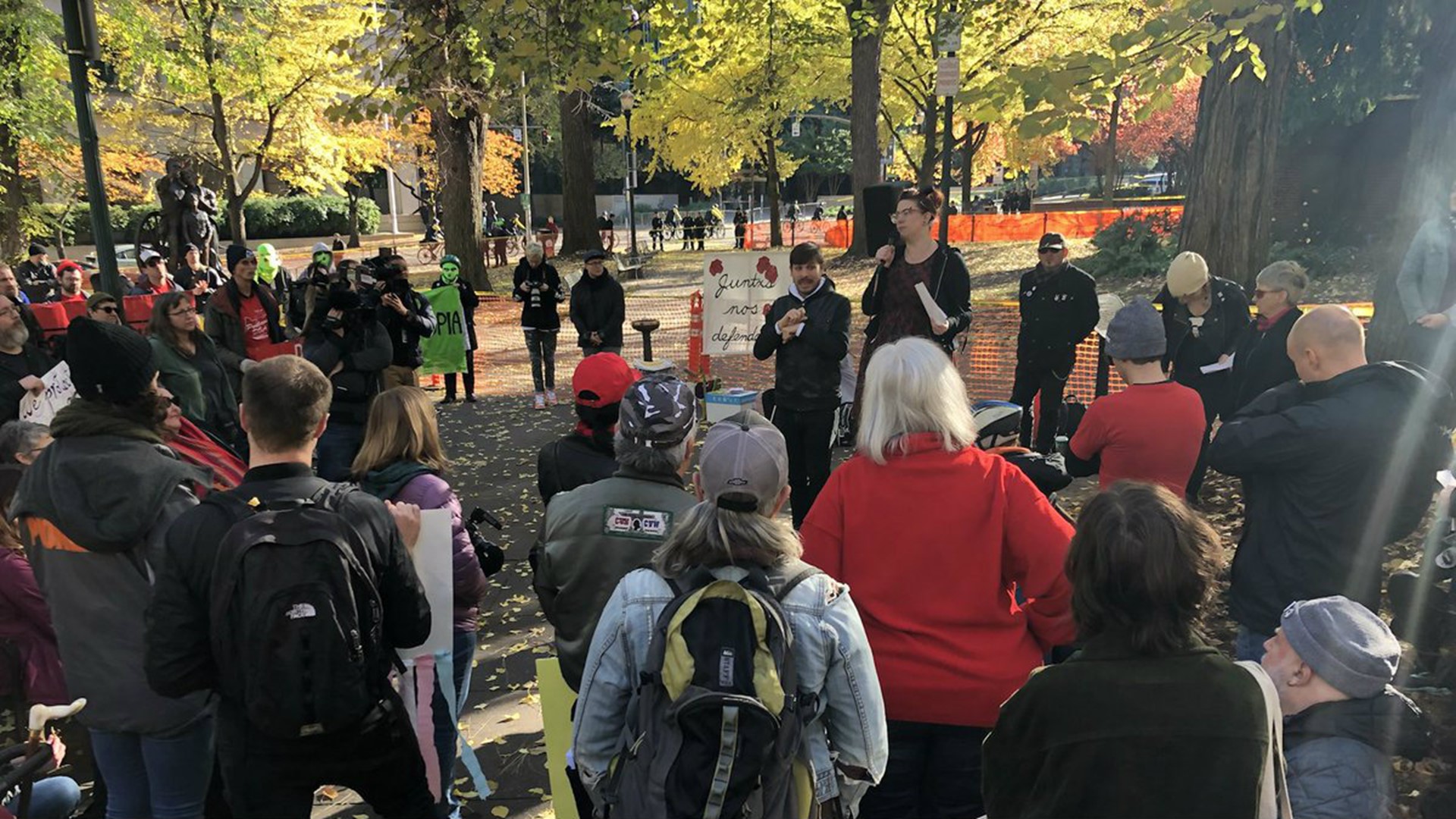 Six arrested as opposing protesters clash in downtown Portland | kgw.com