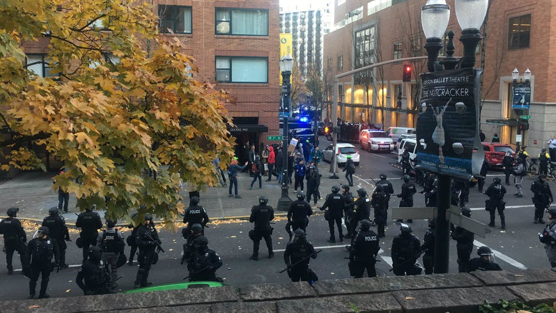 Six arrested as opposing protesters clash in downtown Portland | kgw.com