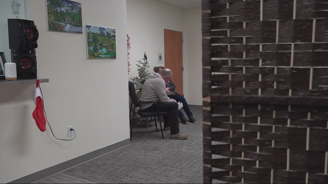 Mental health care providers push back against OHA reduced payments ...