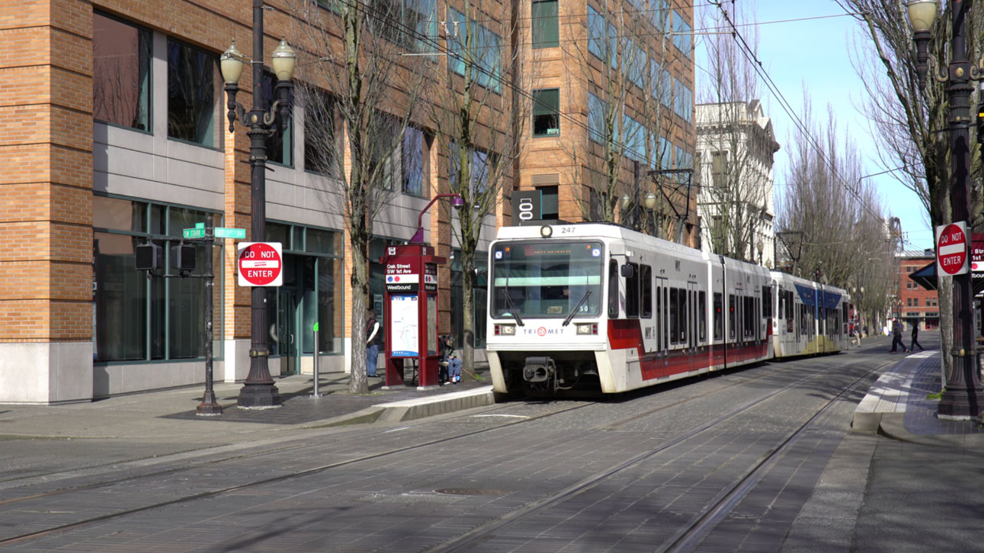 TriMet to close 3 MAX stops in downtown Portland next year | kgw.com