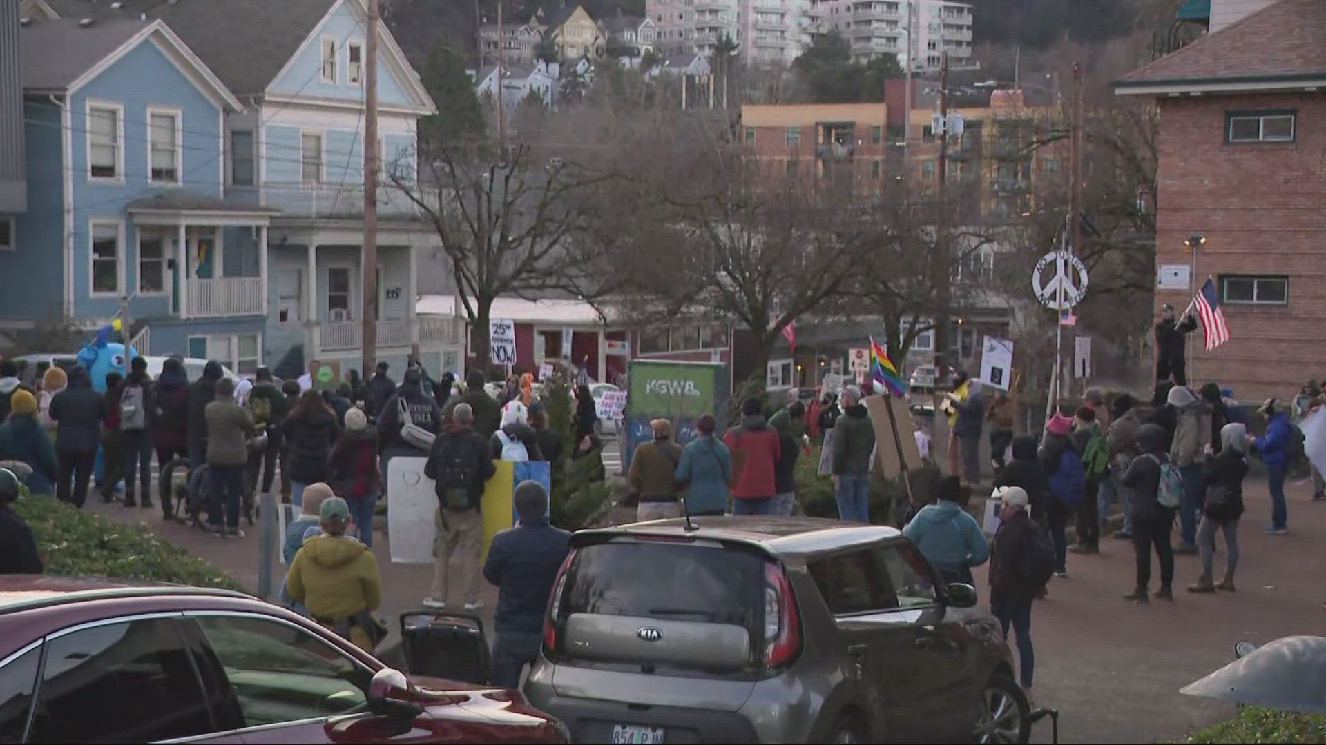 'Free America' walkouts planned Tuesday across Oregon, Southwest ...