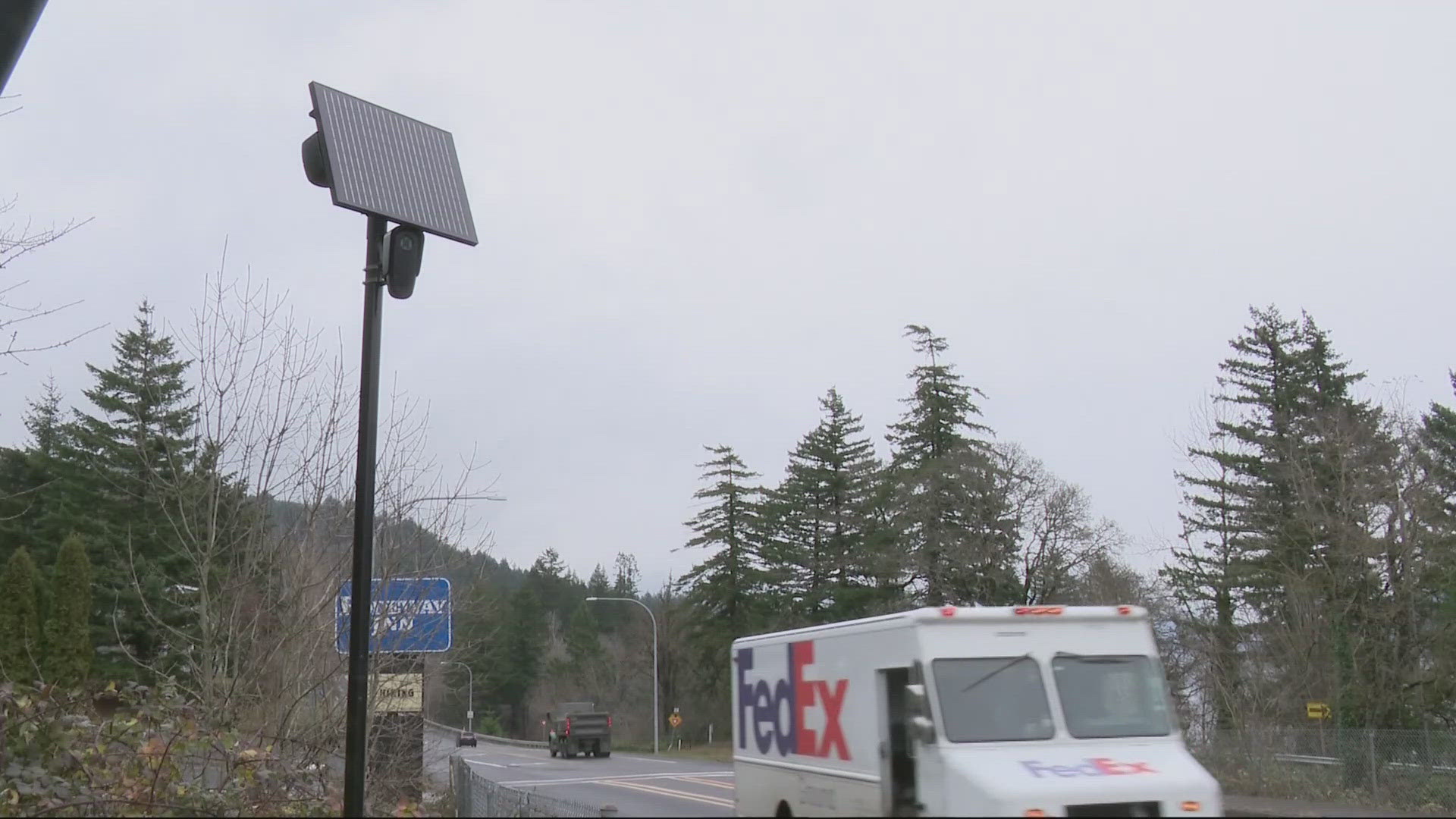 Oregon Sen. Wyden secures data privacy deal with traffic camera company ...