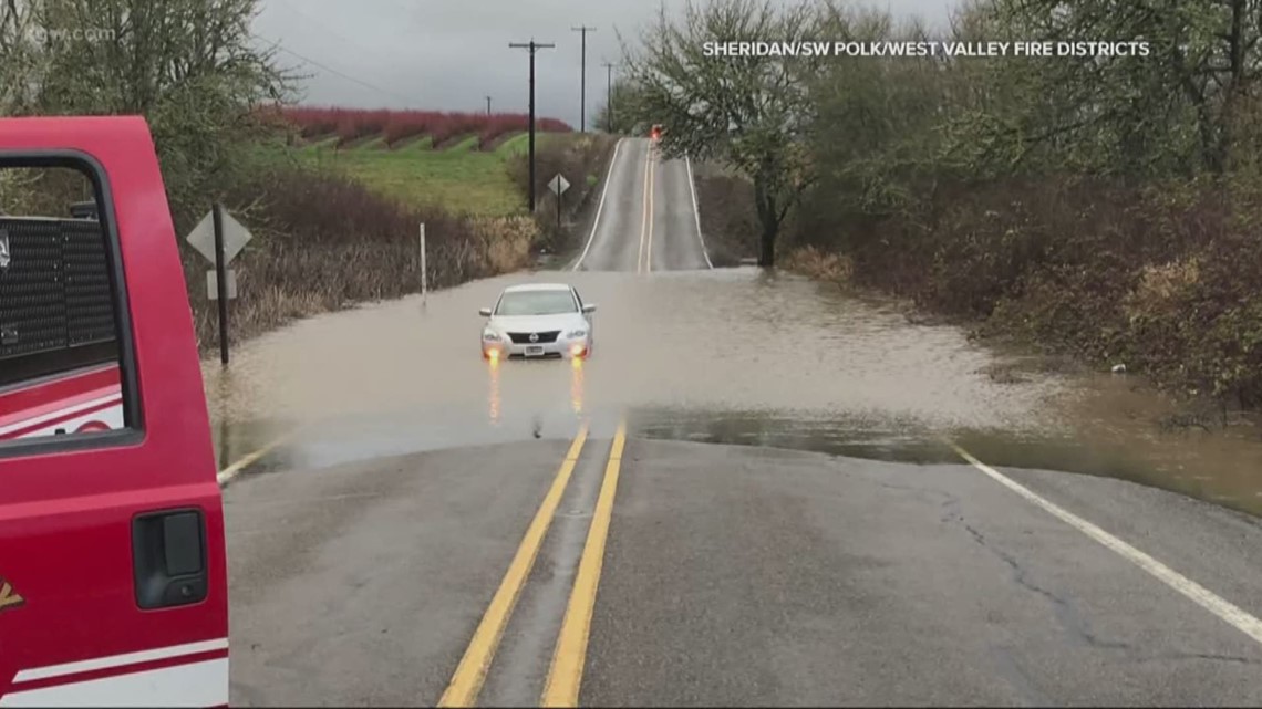 Ceaseless rain causing landslides, high water in Portland area | kgw.com