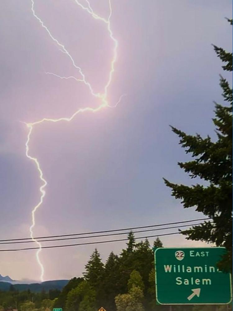 How much lightning hit Oregon and Washington Wednesday morning? | kgw.com