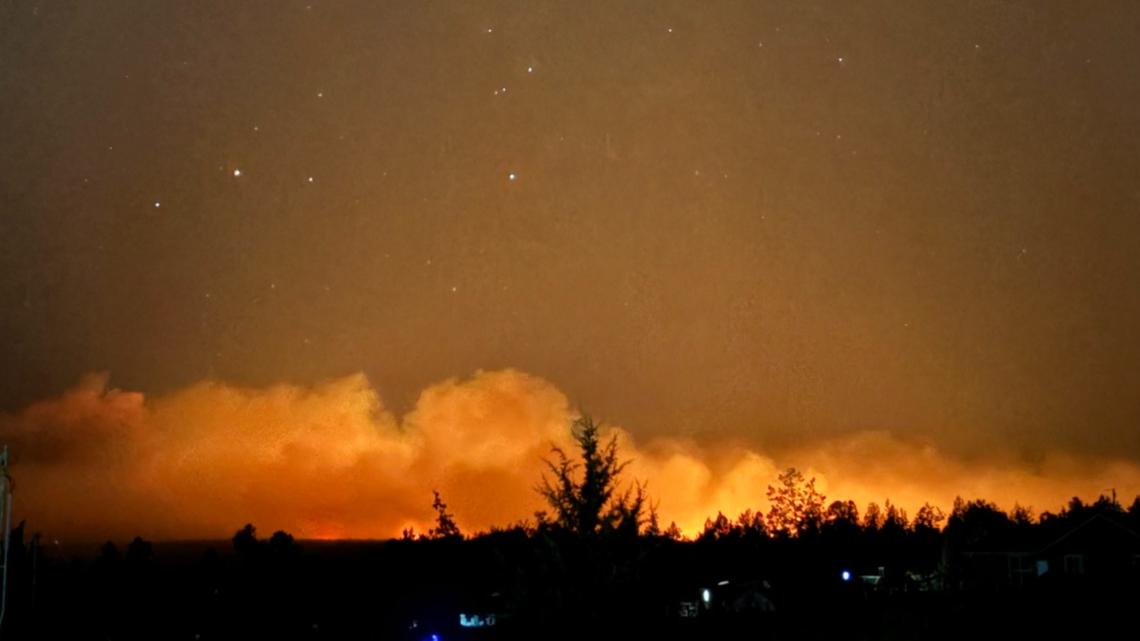 Flat Fire near Lake Billy Chinook prompts evacuations in Jefferson ...