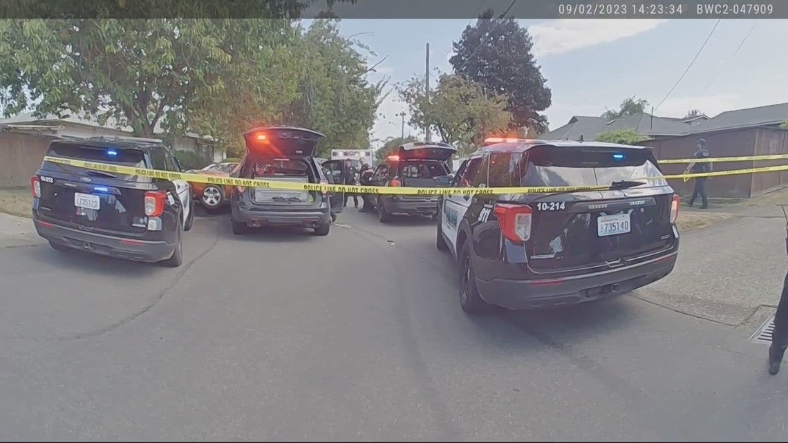 Longview Police officers cleared after deadly shooting | kgw.com