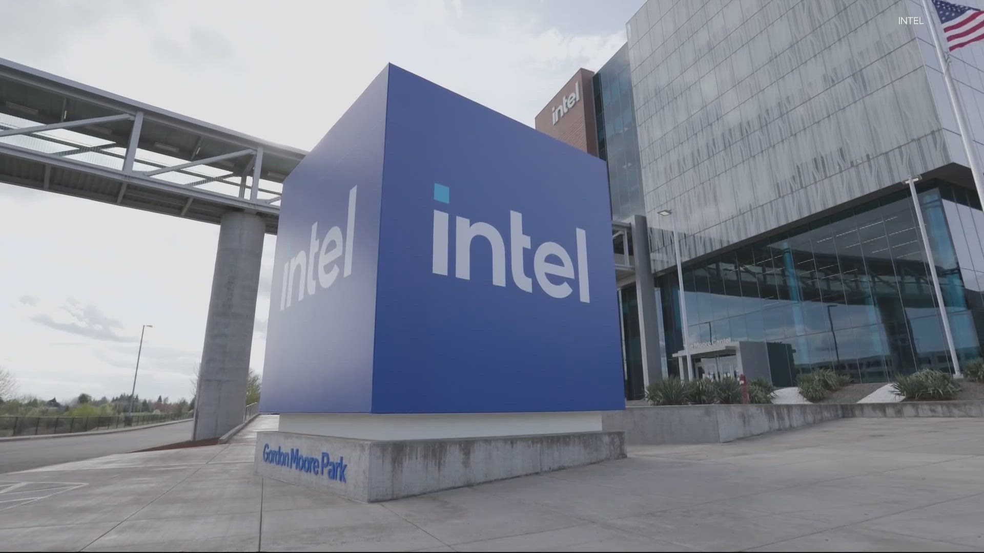 Intel stock plunges amid new reports on chipmaker's next move | kgw.com