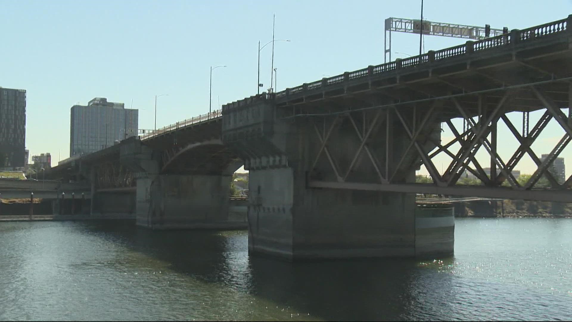 Earthquake Ready Burnside Bridge project gets federal green light | kgw.com