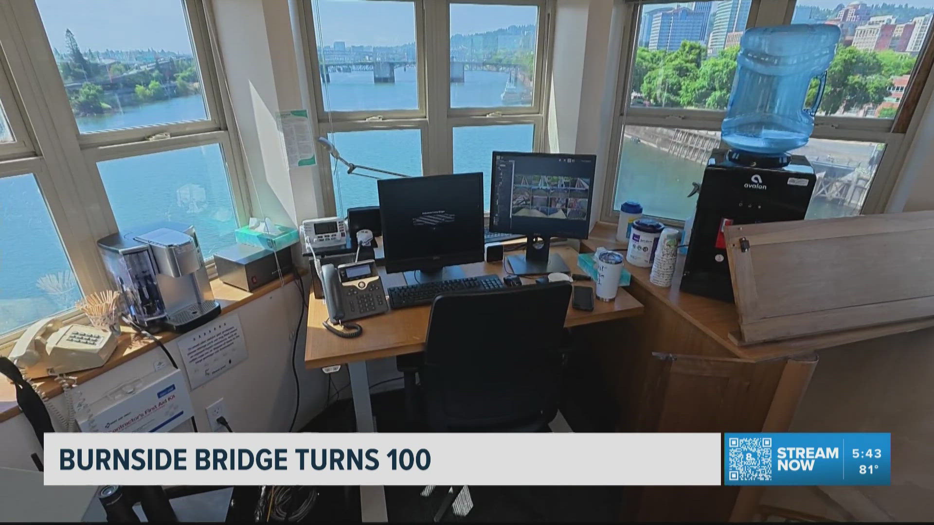 Inside the control tower of Portland's 100-year-old Burnside Bridge ...