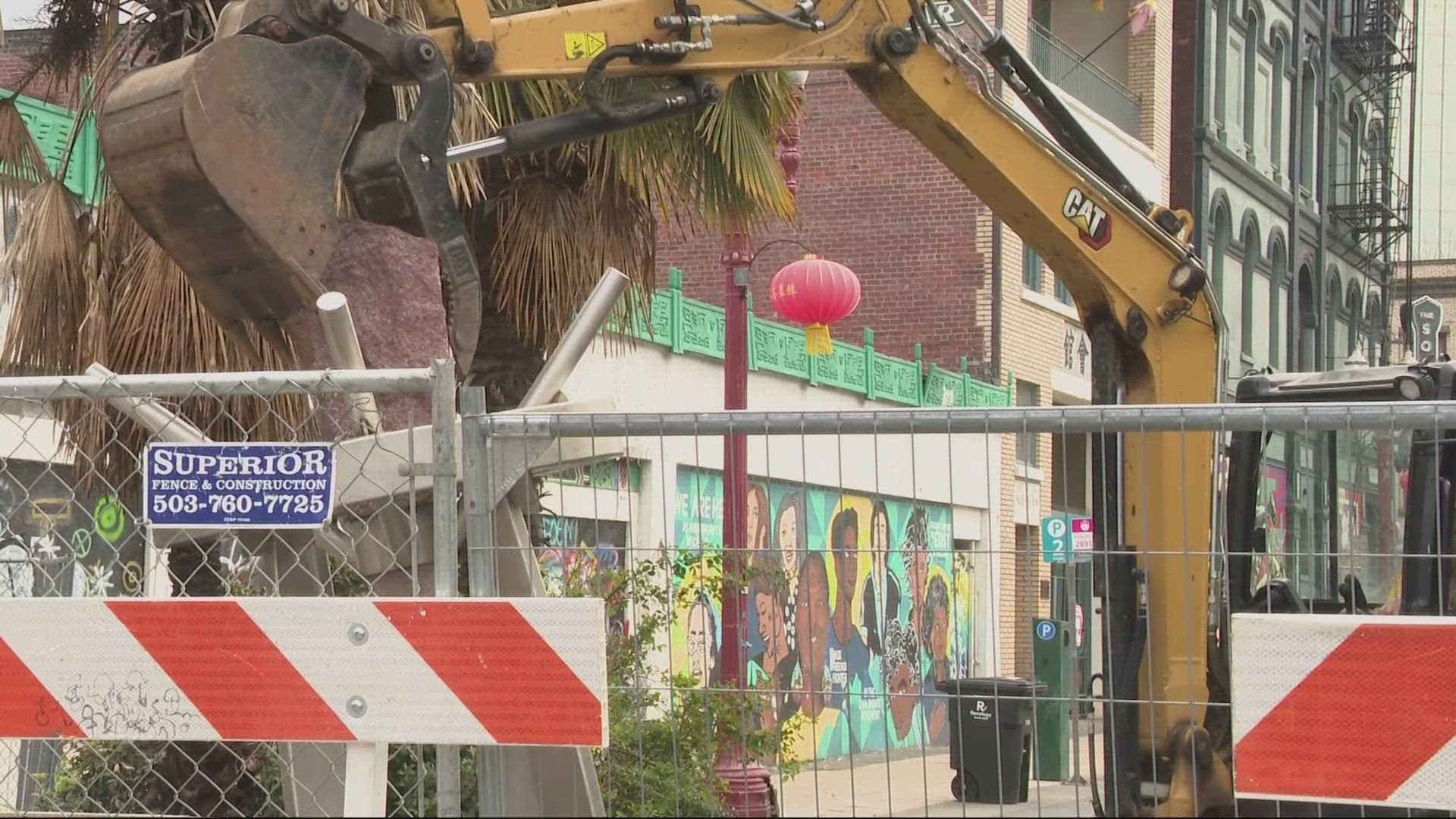 Controversial Chinese sculptures removed from Old Town | kgw.com