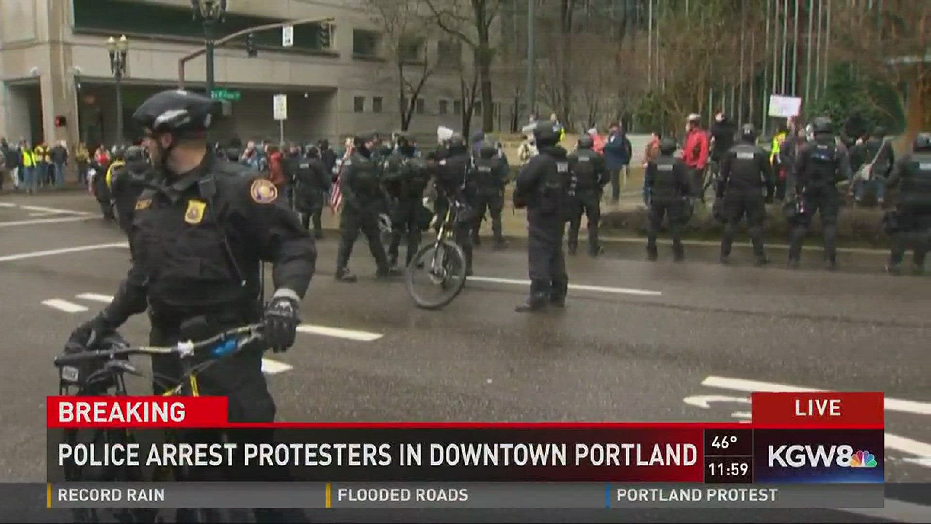 Police arrest protesters in downtown Portland | kgw.com