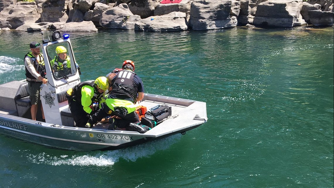 Water rescue at High Rocks Park in Gladstone | kgw.com