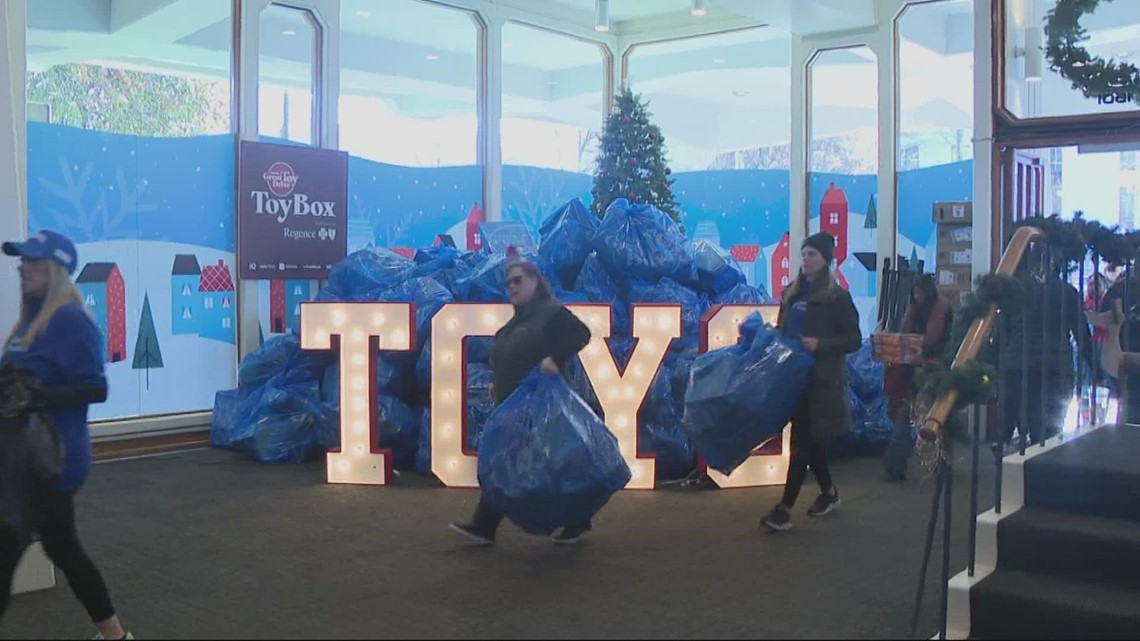 KGW wraps up the annual Great Toy Drive with a ‘Parade of Toys’ | kgw.com