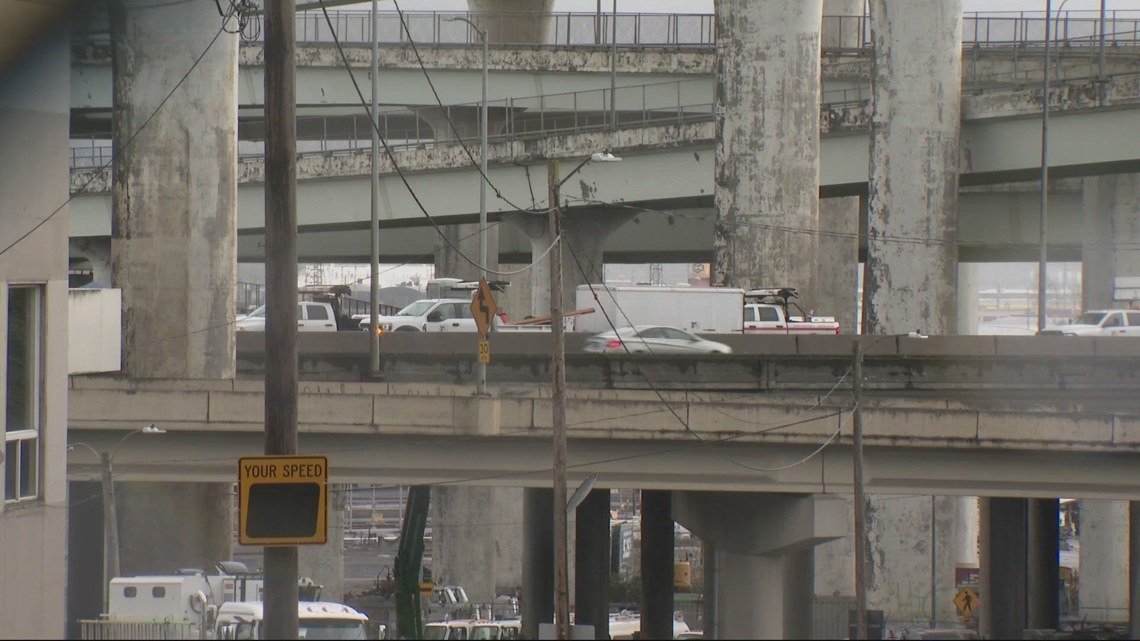 Oregon lawmakers take ODOT funding woes on the road | kgw.com