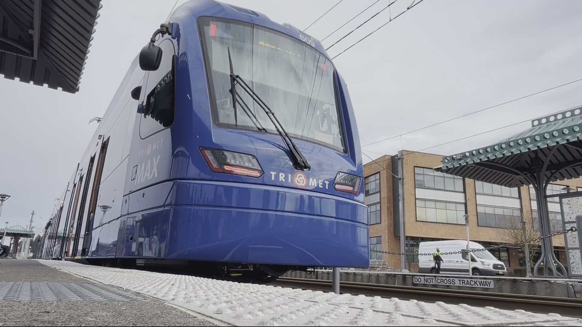 TriMet rolls out first new MAX trains in a decade | kgw.com
