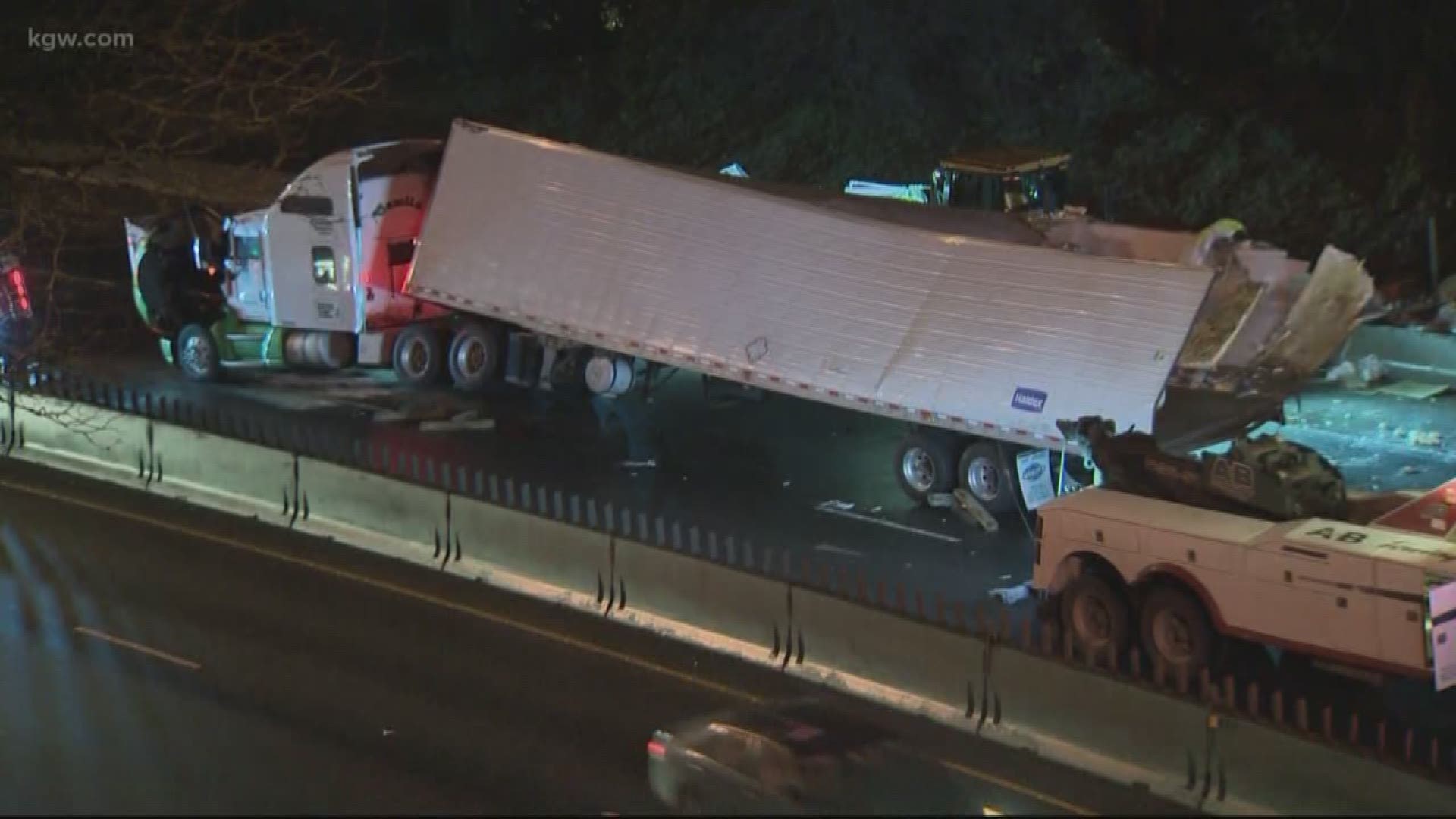 Semi crash closes lanes of NB I-5 in Terwilliger curves | kgw.com
