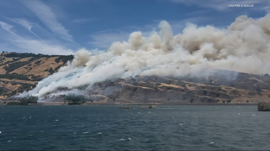 Level 3 evacuations issued for fire east of Bingen, Washington | kgw.com