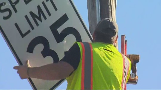 Oregon panel to lower speed limits in parts of Portland, Yachats | kgw.com