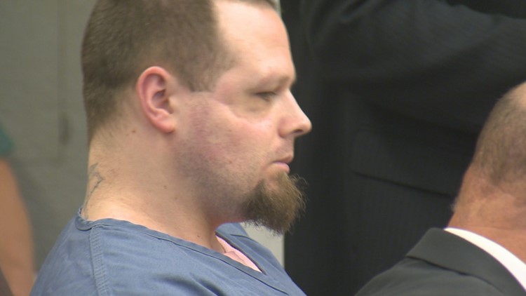 Family of MAX stabbing victim sues TriMet, Portland police for $10M ...