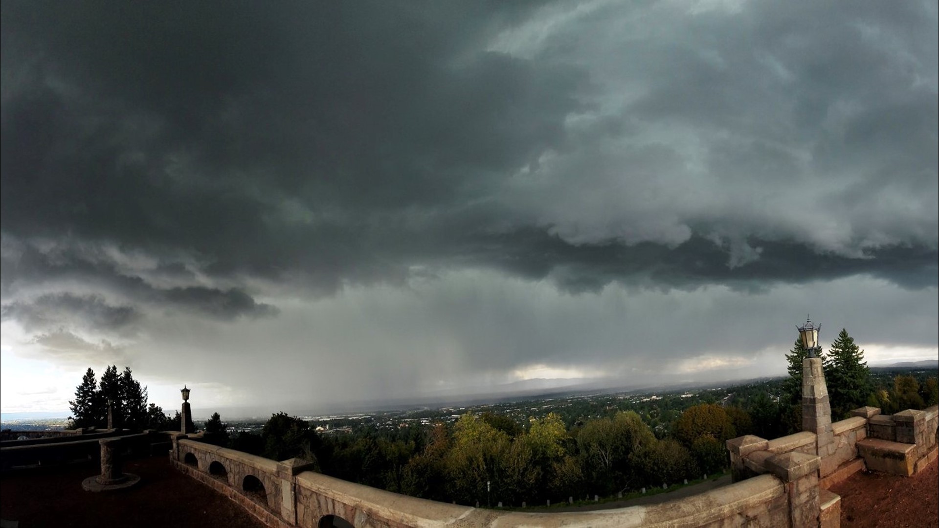 Portland weather: Thunderstorm brings lightning, hail | kgw.com
