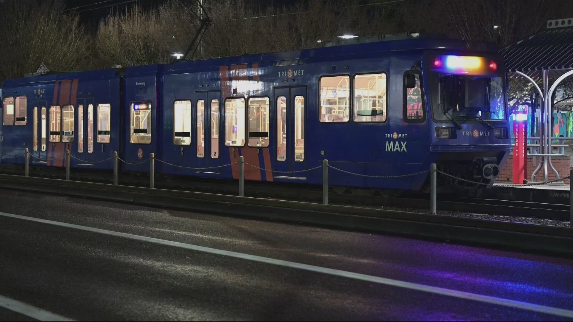 Man arrested for attempted murder after Portland MAX train shooting ...