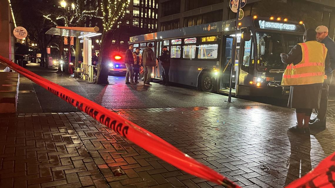 1 injured in stabbing at downtown Portland bus stop | kgw.com