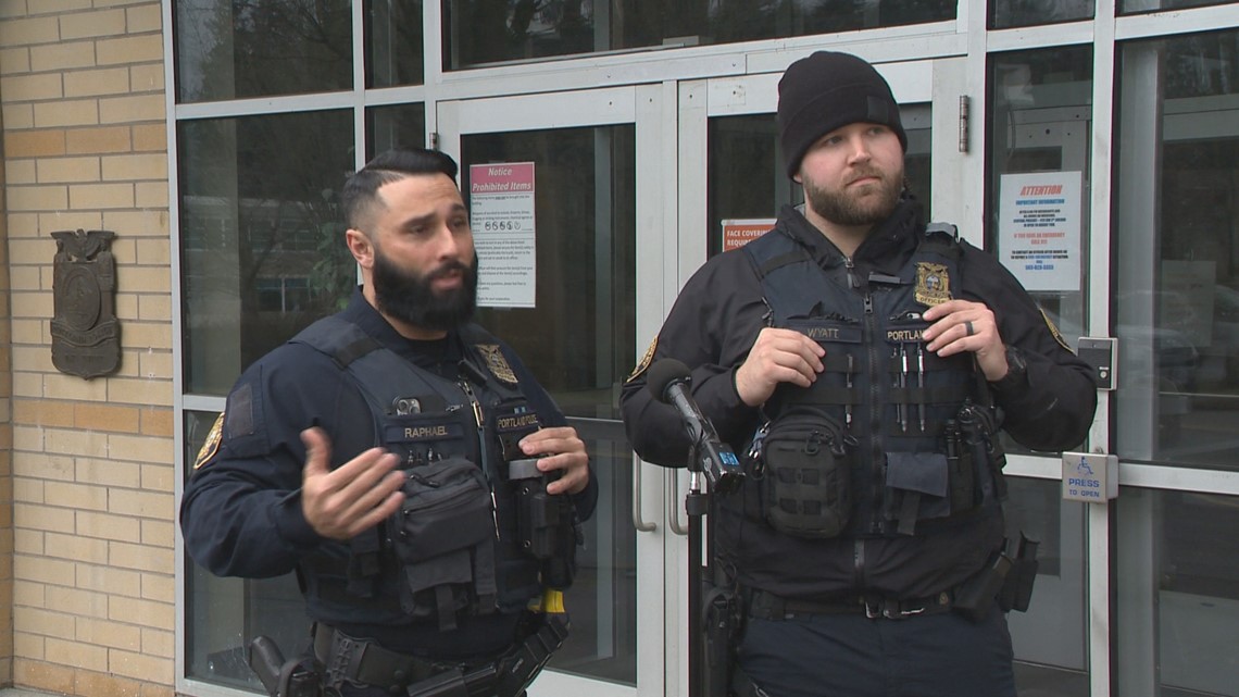 Portland police officers save shooting victim’s life | kgw.com