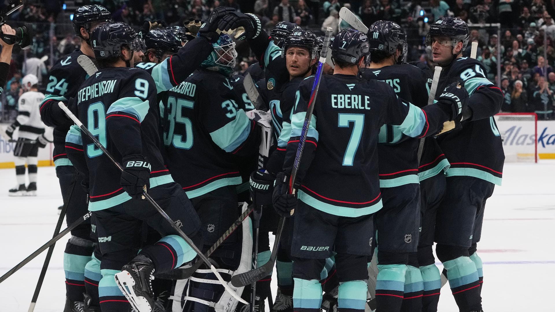 Red-hot Grubauer backstops streaking Kraken to 5-1 win over Flames ...